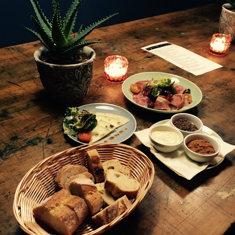 Tapas and Friends: Sharing Economy